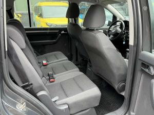 Grey Volkswagen Touran 2011 in Vilnius, with an engine capacity of 1.60 L and mileage of 207 thousand km for 4300 €, photo 12 on AUTOMOTO.COM.LV