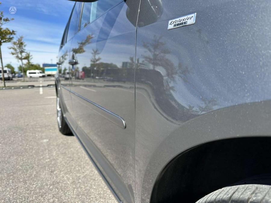 Pelēks Volkswagen Touran 2011 Klaipėda, ar dzinēja tilpumu 1.60 L un nobraukumu 260 tūkst. km par 6500 €, foto 8 vietnē AUTOMOTO.COM.LV