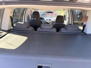 Pelēks Volkswagen Touran 2011 Šauļi, ar dzinēja tilpumu 1.60 L un nobraukumu 318 tūkst. km par 4550 €, foto 8 vietnē AUTOMOTO.COM.LV