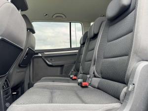 Grey Volkswagen Touran 2011 in Panevezys, with an engine capacity of 1.20 L and mileage of 305 thousand km for 2750 €, photo 15 on AUTOMOTO.COM.LV