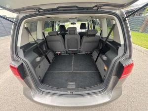 Pelēks Volkswagen Touran 2011 Kauņa, ar dzinēja tilpumu 1.60 L un nobraukumu 299 tūkst. km par 4850 €, foto 8 vietnē AUTOMOTO.COM.LV