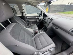 Pelēks Volkswagen Touran 2011 Kauņa, ar dzinēja tilpumu 1.60 L un nobraukumu 299 tūkst. km par 4850 €, foto 10 vietnē AUTOMOTO.COM.LV