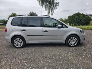 Pelēks Volkswagen Touran 2011 Kauņa, ar dzinēja tilpumu 1.60 L un nobraukumu 308 tūkst. km par 4300 €, foto 17 vietnē AUTOMOTO.COM.LV