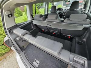 Pelēks Volkswagen Touran 2011 Kauņa, ar dzinēja tilpumu 1.60 L un nobraukumu 308 tūkst. km par 4300 €, foto 33 vietnē AUTOMOTO.COM.LV