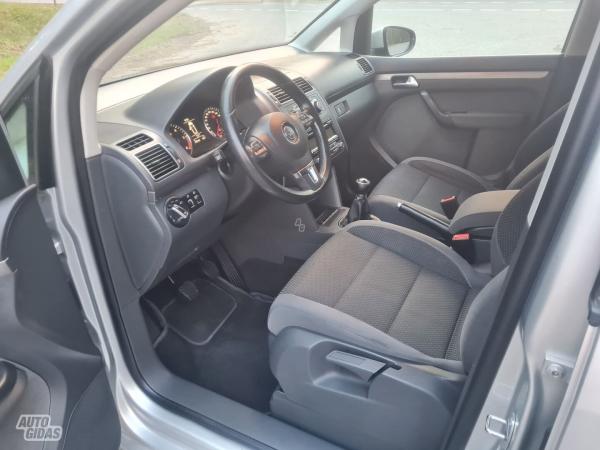 Pelēks Volkswagen Touran 2011 Kauņa, ar dzinēja tilpumu 1.60 L un nobraukumu 369 tūkst. km par 5100 €, foto 10 vietnē AUTOMOTO.COM.LV