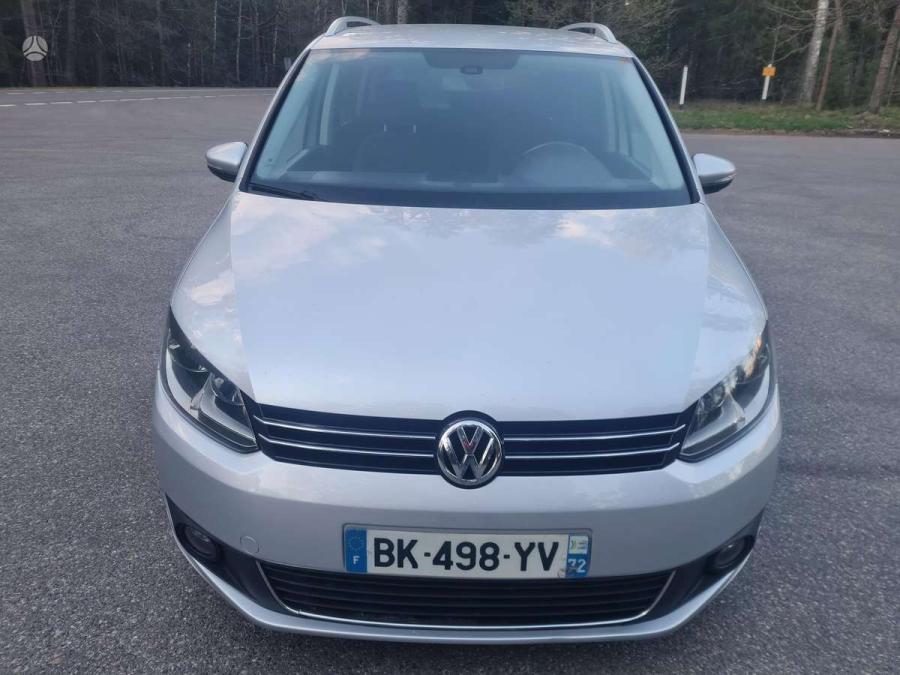 Pelēks Volkswagen Touran 2011 Kauņa, ar dzinēja tilpumu 1.60 L un nobraukumu 369 tūkst. km par 5200 €, foto 8 vietnē AUTOMOTO.COM.LV