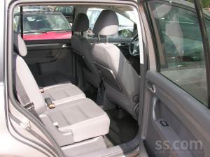 Pelēks Volkswagen Touran 2011 Rīga, ar dzinēja tilpumu 2.00 L un nobraukumu 0 tūkst. km par 6250 €, foto 7 vietnē AUTOMOTO.COM.LV