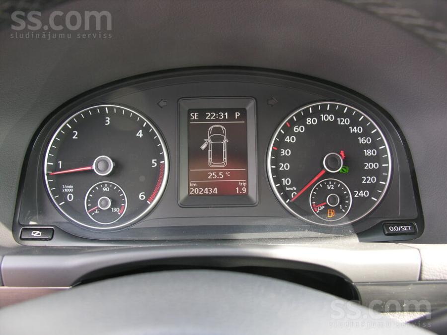 Pelēks Volkswagen Touran 2011 Rīga, ar dzinēja tilpumu 2.00 L un nobraukumu 0 tūkst. km par 6250 €, foto 13 vietnē AUTOMOTO.COM.LV