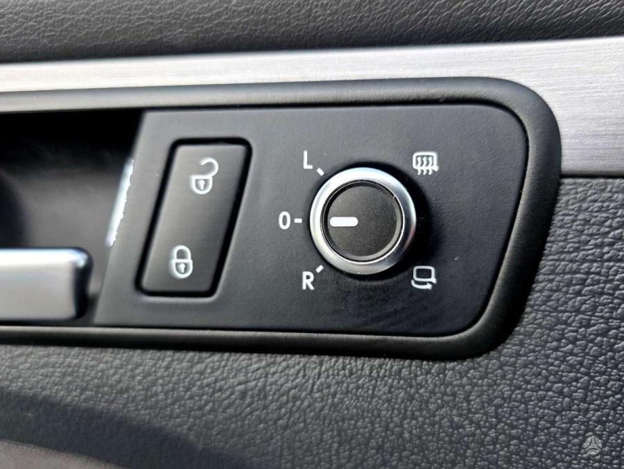 Grey Volkswagen Touran 2011 in Taurage, with an engine capacity of 1.60 L and mileage of 245 thousand km for 4800 €, photo 28 on AUTOMOTO.COM.LV