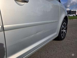 Grey Volkswagen Touran 2011 in Taurage, with an engine capacity of 1.60 L and mileage of 245 thousand km for 4800 €, photo 37 on AUTOMOTO.COM.LV