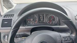 Pelēks Volkswagen Touran 2011 Alūksne, ar dzinēja tilpumu 1.60 L un nobraukumu 0 tūkst. km par 4250 €, foto 17 vietnē AUTOMOTO.COM.LV