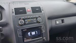 Pelēks Volkswagen Touran 2011 Alūksne, ar dzinēja tilpumu 1.60 L un nobraukumu 0 tūkst. km par 4250 €, foto 18 vietnē AUTOMOTO.COM.LV