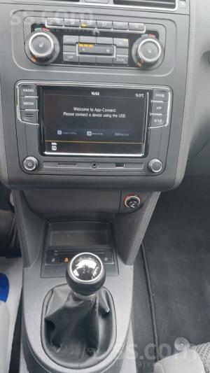 Pelēks Volkswagen Touran 2011 Alūksne, ar dzinēja tilpumu 1.60 L un nobraukumu 0 tūkst. km par 4250 €, foto 20 vietnē AUTOMOTO.COM.LV