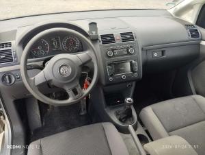 Pelēks Volkswagen Touran 2011 Kelmė, ar dzinēja tilpumu 1.39 L un nobraukumu 160 tūkst. km par 3650 €, foto 7 vietnē AUTOMOTO.COM.LV