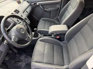 Grey Volkswagen Touran 2011 in Kaunas, with an engine capacity of 1.97 L and mileage of 410 thousand km for 3150 €, photo 11 on AUTOMOTO.COM.LV
