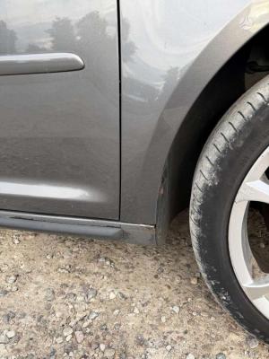 Grey Volkswagen Touran 2011 in Kaunas, with an engine capacity of 1.97 L and mileage of 410 thousand km for 3150 €, photo 25 on AUTOMOTO.COM.LV