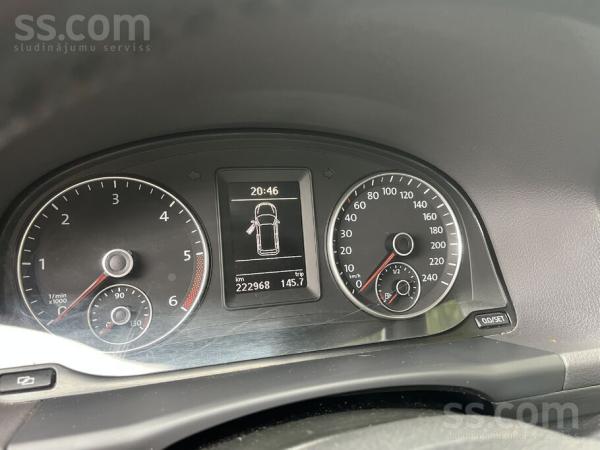 Grey Volkswagen Touran 2011 in Riga, with an engine capacity of 2.00 L and mileage of 225 thousand km for 6550 €, photo 8 on AUTOMOTO.COM.LV