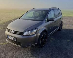 Pelēks Volkswagen Touran 2011 Kauņa, ar dzinēja tilpumu 1.60 L un nobraukumu 304 tūkst. km par 5000 €, foto 3 vietnē AUTOMOTO.COM.LV