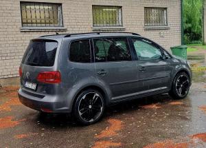 Pelēks Volkswagen Touran 2011 Kauņa, ar dzinēja tilpumu 1.60 L un nobraukumu 304 tūkst. km par 5000 €, foto 7 vietnē AUTOMOTO.COM.LV