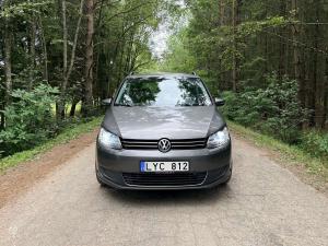 Pelēks Volkswagen Touran 2011 Kauņa, ar dzinēja tilpumu 1.60 L un nobraukumu 304 tūkst. km par 5000 €, foto 25 vietnē AUTOMOTO.COM.LV