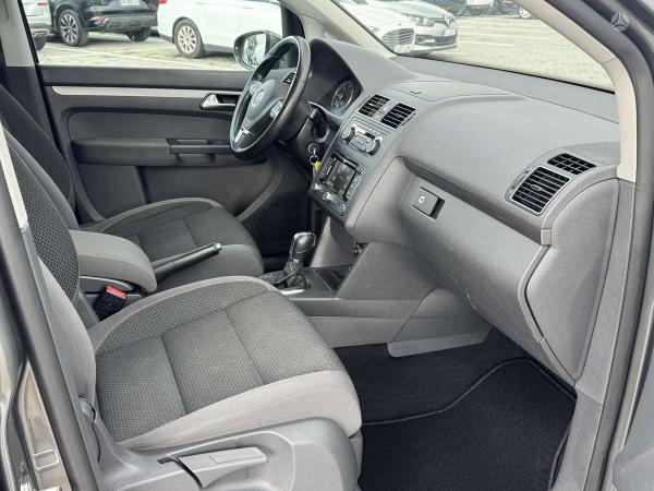 Фольксваген Туран 2011 в Таураге на AUTOMOTO.COM.LV Серый Фольксваген Туран 2011 в Таураге, объемом двигателя 1.60 л и пробегом 306 тыс. км за 5300 €, фото 9 на AUTOMOTO.COM.LV