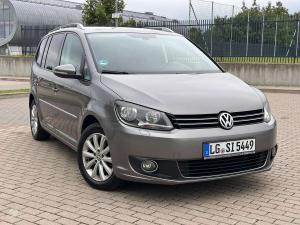 Pelēks Volkswagen Touran 2011 Jonava, ar dzinēja tilpumu 1.97 L un nobraukumu 299 tūkst. km par 5999 €, foto 3 vietnē AUTOMOTO.COM.LV
