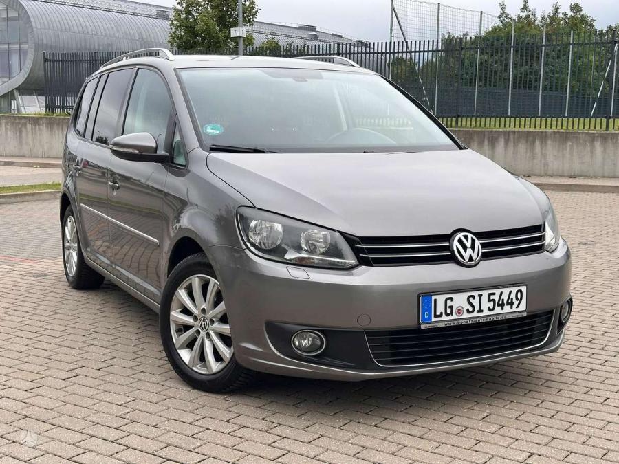 Pelēks Volkswagen Touran 2011 Jonava, ar dzinēja tilpumu 1.97 L un nobraukumu 299 tūkst. km par 5999 €, foto 3 vietnē AUTOMOTO.COM.LV