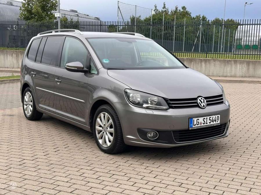 Pelēks Volkswagen Touran 2011 Jonava, ar dzinēja tilpumu 1.97 L un nobraukumu 299 tūkst. km par 5999 €, foto 4 vietnē AUTOMOTO.COM.LV
