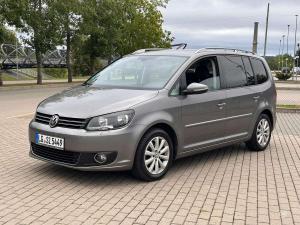 Pelēks Volkswagen Touran 2011 Jonava, ar dzinēja tilpumu 1.97 L un nobraukumu 299 tūkst. km par 5999 €, foto 7 vietnē AUTOMOTO.COM.LV
