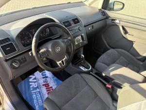 Pelēks Volkswagen Touran 2011 Tauragė, ar dzinēja tilpumu 1.97 L un nobraukumu 293 tūkst. km par 4950 €, foto 13 vietnē AUTOMOTO.COM.LV