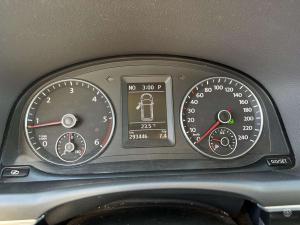 Pelēks Volkswagen Touran 2011 Tauragė, ar dzinēja tilpumu 1.97 L un nobraukumu 293 tūkst. km par 4950 €, foto 15 vietnē AUTOMOTO.COM.LV