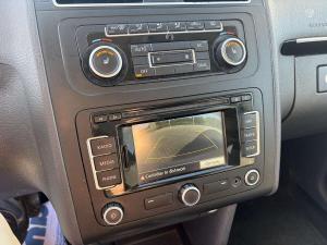 Pelēks Volkswagen Touran 2011 Tauragė, ar dzinēja tilpumu 1.97 L un nobraukumu 293 tūkst. km par 4950 €, foto 19 vietnē AUTOMOTO.COM.LV