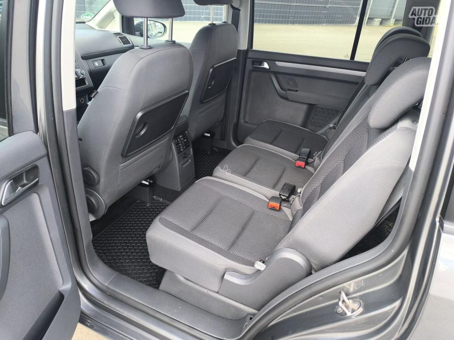 Grey Volkswagen Touran 2011 in Marijampole, with an engine capacity of 2.00 L and mileage of 107 thousand km for 7650 €, photo 7 on AUTOMOTO.COM.LV