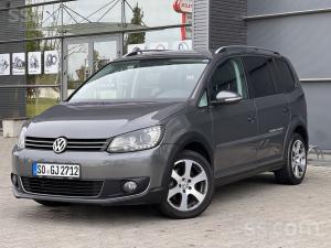 Pelēks Volkswagen Touran 2011 Jēkabpils, ar dzinēja tilpumu 2.00 L un nobraukumu 291 tūkst. km par 6700 €, foto 1 vietnē AUTOMOTO.COM.LV