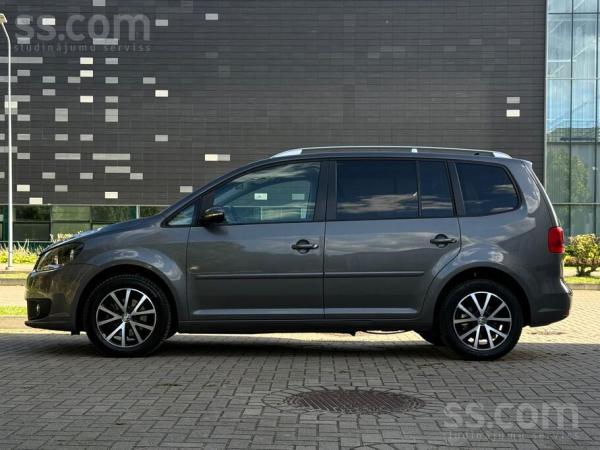 Pelēks Volkswagen Touran 2011 Jelgava, ar dzinēja tilpumu 1.60 L un nobraukumu 0 tūkst. km par 6790 €, foto 9 vietnē AUTOMOTO.COM.LV