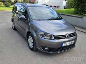 Grey Volkswagen Touran 2011 in Jekabpils, with an engine capacity of 1.60 L and mileage of 280 thousand km for 6490 €, photo 5 on AUTOMOTO.COM.LV