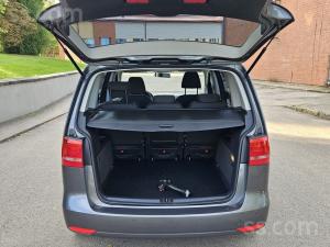 Grey Volkswagen Touran 2011 in Jekabpils, with an engine capacity of 1.60 L and mileage of 280 thousand km for 6490 €, photo 17 on AUTOMOTO.COM.LV
