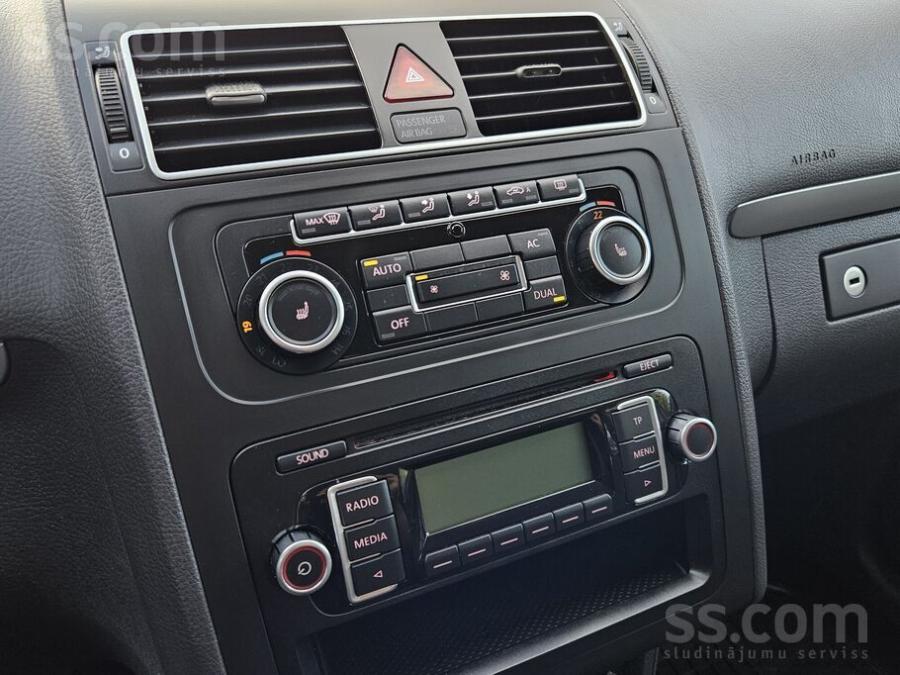Grey Volkswagen Touran 2011 in Jekabpils, with an engine capacity of 1.60 L and mileage of 280 thousand km for 6490 €, photo 29 on AUTOMOTO.COM.LV