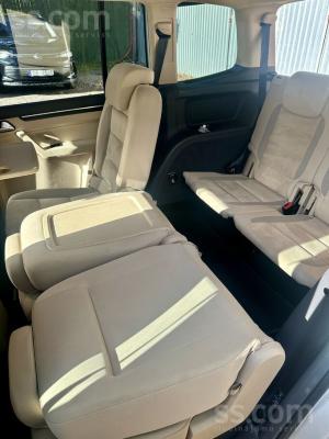 Pelēks Volkswagen Touran 2011 Rīga, ar dzinēja tilpumu 2.00 L un nobraukumu 325 tūkst. km par 6500 €, foto 9 vietnē AUTOMOTO.COM.LV