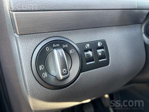 Grey Volkswagen Touran 2011 in Cesis, with an engine capacity of 1.40 L and mileage of 149 thousand km for 6950 €, photo 23 on AUTOMOTO.COM.LV