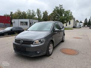 Pelēks Volkswagen Touran 2011 Kauņa, ar dzinēja tilpumu 2.00 L un nobraukumu 285 tūkst. km par 3400 €, foto  vietnē AUTOMOTO.COM.LV