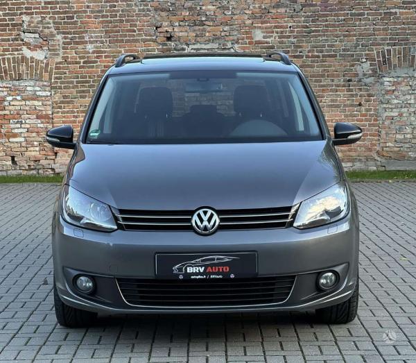 Pelēks Volkswagen Touran 2012 Kėdainiai, ar dzinēja tilpumu 1.39 L un nobraukumu 219 tūkst. km par 5950 €, foto 3 vietnē AUTOMOTO.COM.LV