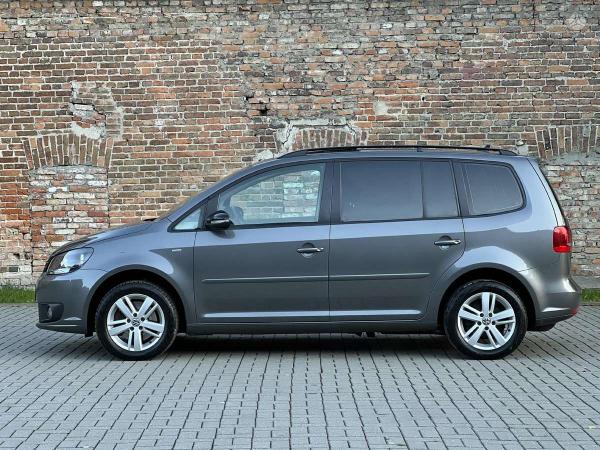 Pelēks Volkswagen Touran 2012 Kėdainiai, ar dzinēja tilpumu 1.39 L un nobraukumu 219 tūkst. km par 5950 €, foto 10 vietnē AUTOMOTO.COM.LV