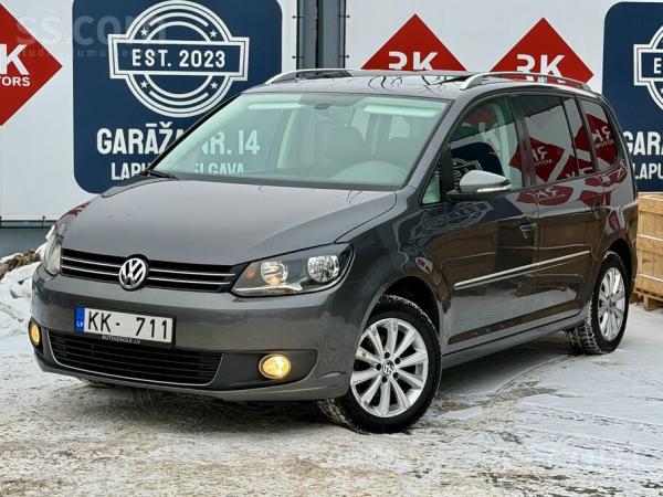 Grey Volkswagen Touran 2012 in Jelgava, with an engine capacity of 1.60 L and mileage of 318 thousand km for 5990 €, photo 1 on AUTOMOTO.COM.LV