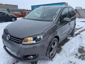 Pelēks Volkswagen Touran 2012 Marijampole, ar dzinēja tilpumu 1.60 L un nobraukumu 250 tūkst. km par 3600 €, foto 2 vietnē AUTOMOTO.COM.LV