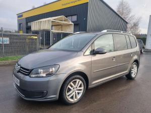 Grey Volkswagen Touran 2012 in Taurage, with an engine capacity of 1.60 L and mileage of 160 thousand km for 2450 €, photo 5 on AUTOMOTO.COM.LV
