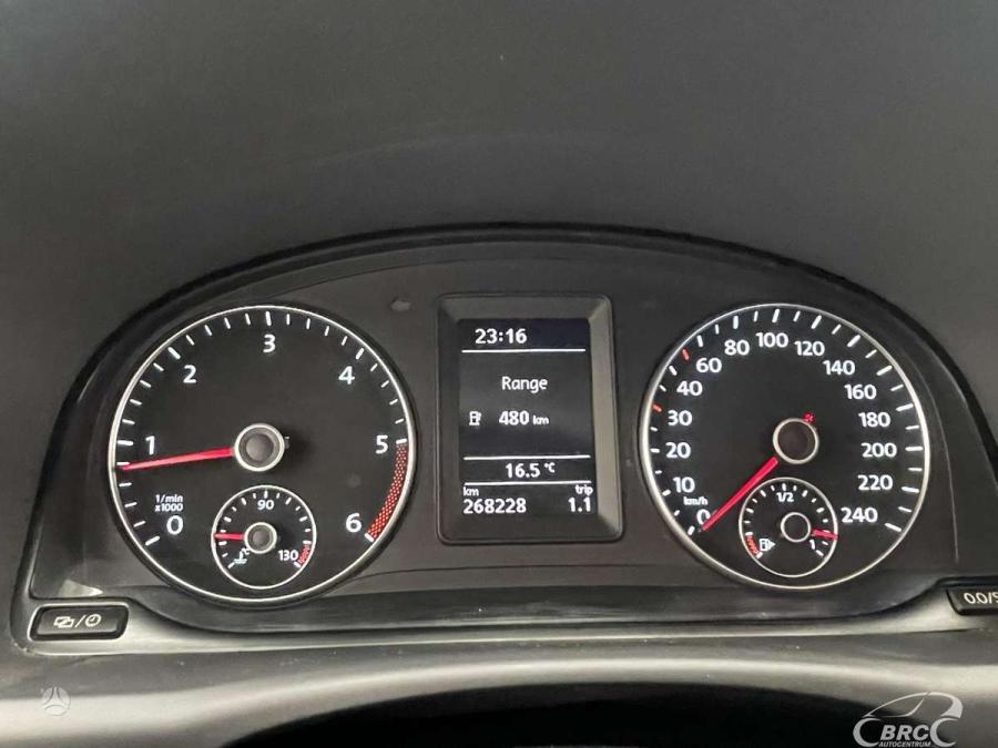 Grey Volkswagen Touran 2012 in Vilnius, with an engine capacity of 1.97 L and mileage of 268 thousand km for 5000 €, photo 30 on AUTOMOTO.COM.LV