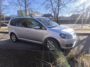 Grey Volkswagen Touran 2012 in Siauliai, with an engine capacity of 1.60 L and mileage of 290 thousand km for 4400 €, photo 5 on AUTOMOTO.COM.LV