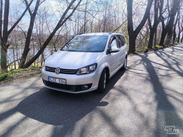 Grey Volkswagen Touran 2012 in Siauliai, with an engine capacity of 1.60 L and mileage of 290 thousand km for 4400 €, photo 9 on AUTOMOTO.COM.LV