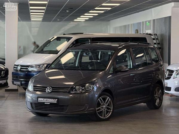 Grey Volkswagen Touran 2012 in Klaipeda, with an engine capacity of 1.60 L and mileage of 199 thousand km for 6950 €, photo 3 on AUTOMOTO.COM.LV